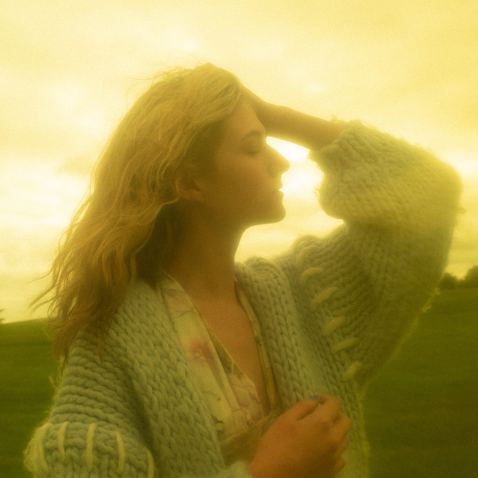 Ava Valianti Blooms with Emotional Honesty on “Buttercups” – Apricot ...